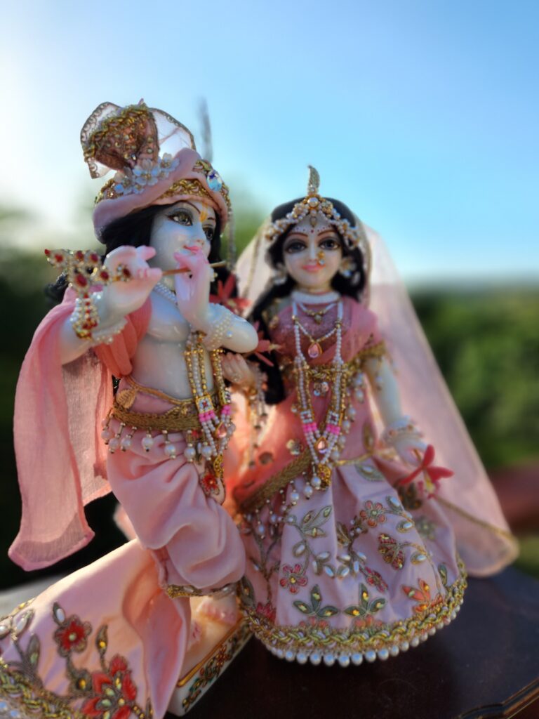 RadheKishoriju Sweetest - Remember Krishna